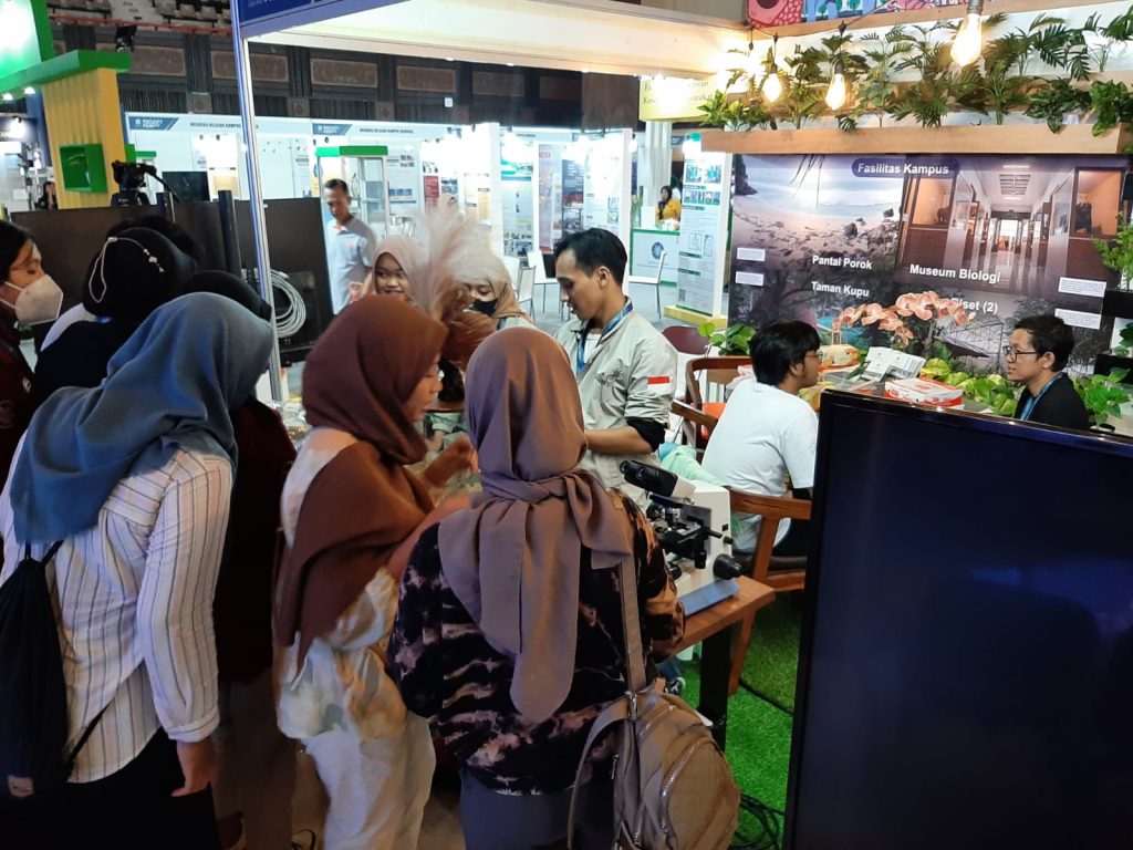 Fakultas Biologi Turut Semarakkan Faculty Fair UGM 2023 – Fakultas Biologi