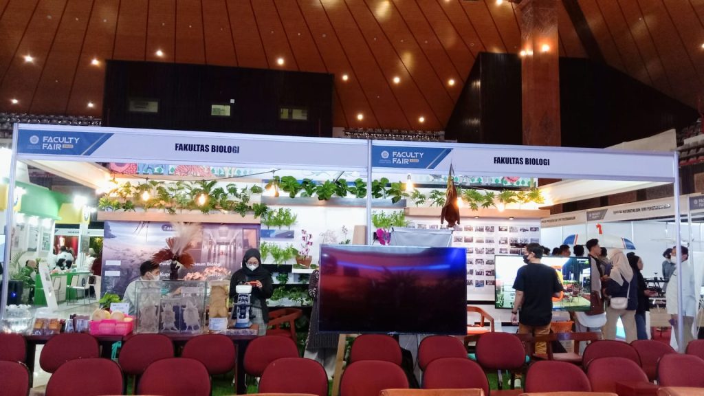 Fakultas Biologi Turut Semarakkan Faculty Fair UGM 2023 – Fakultas Biologi